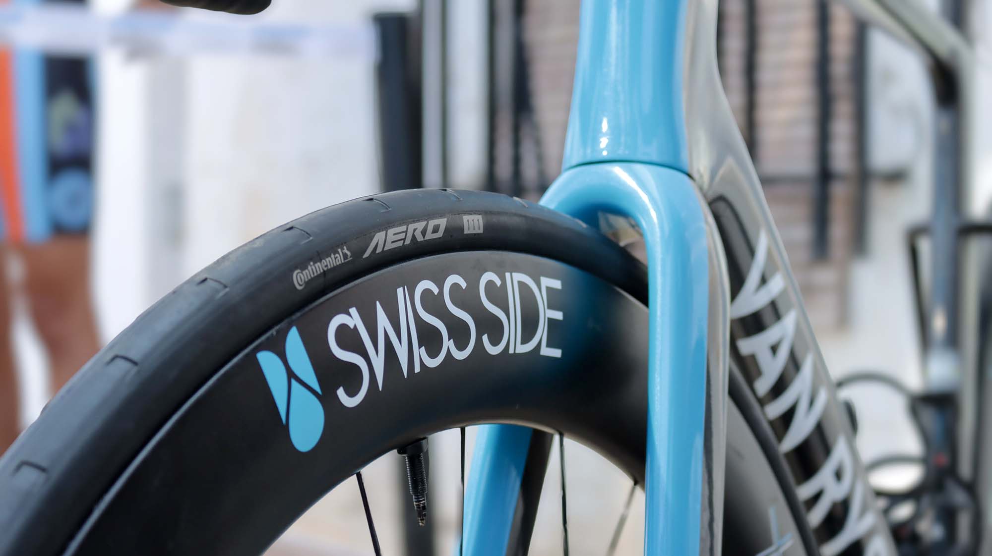 Swiss Side Wheel Tire System - Continental AERO 111